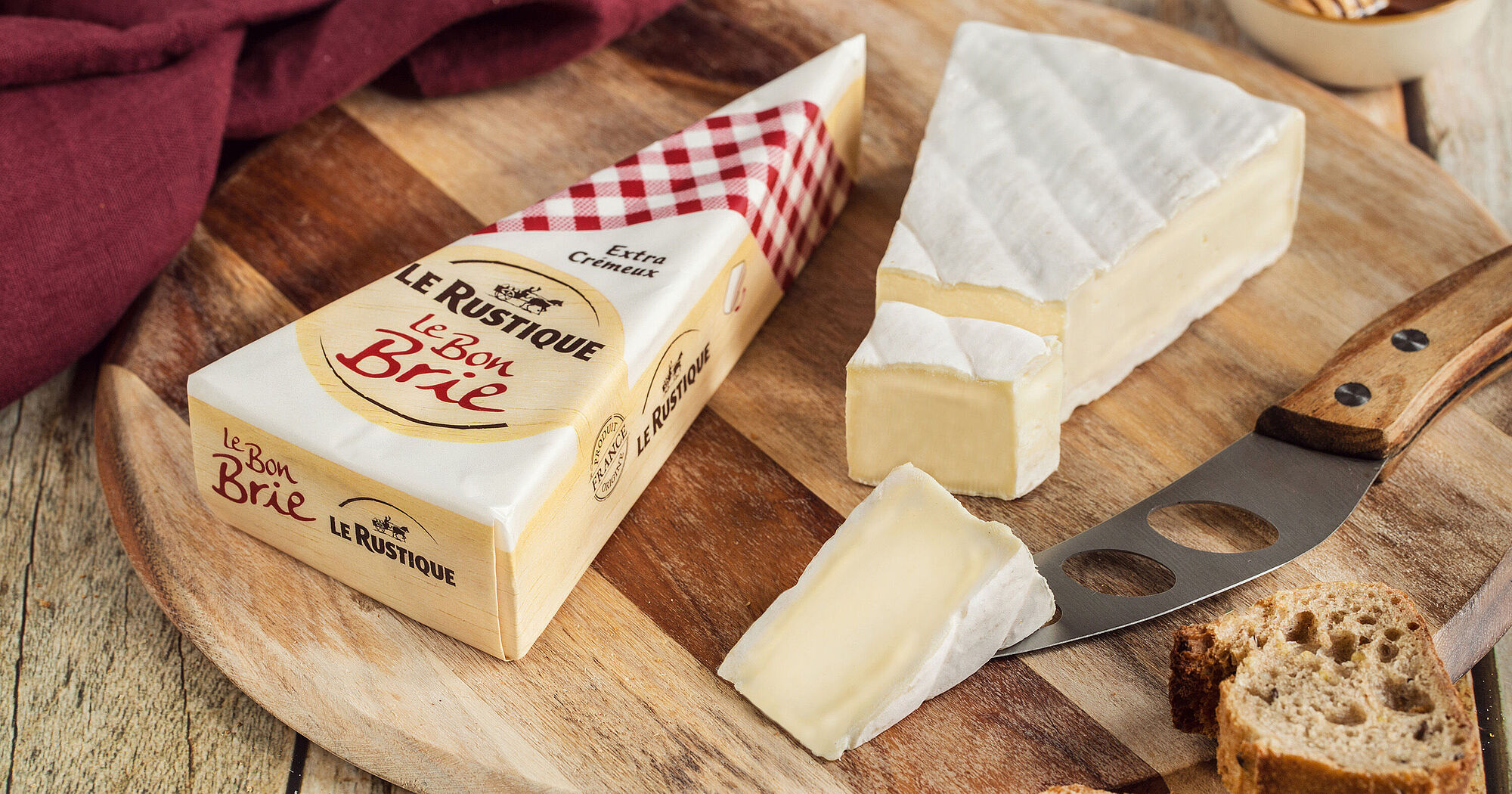 Le Rustique Brie – Entdecke den cremigen französischen Käsegenuss